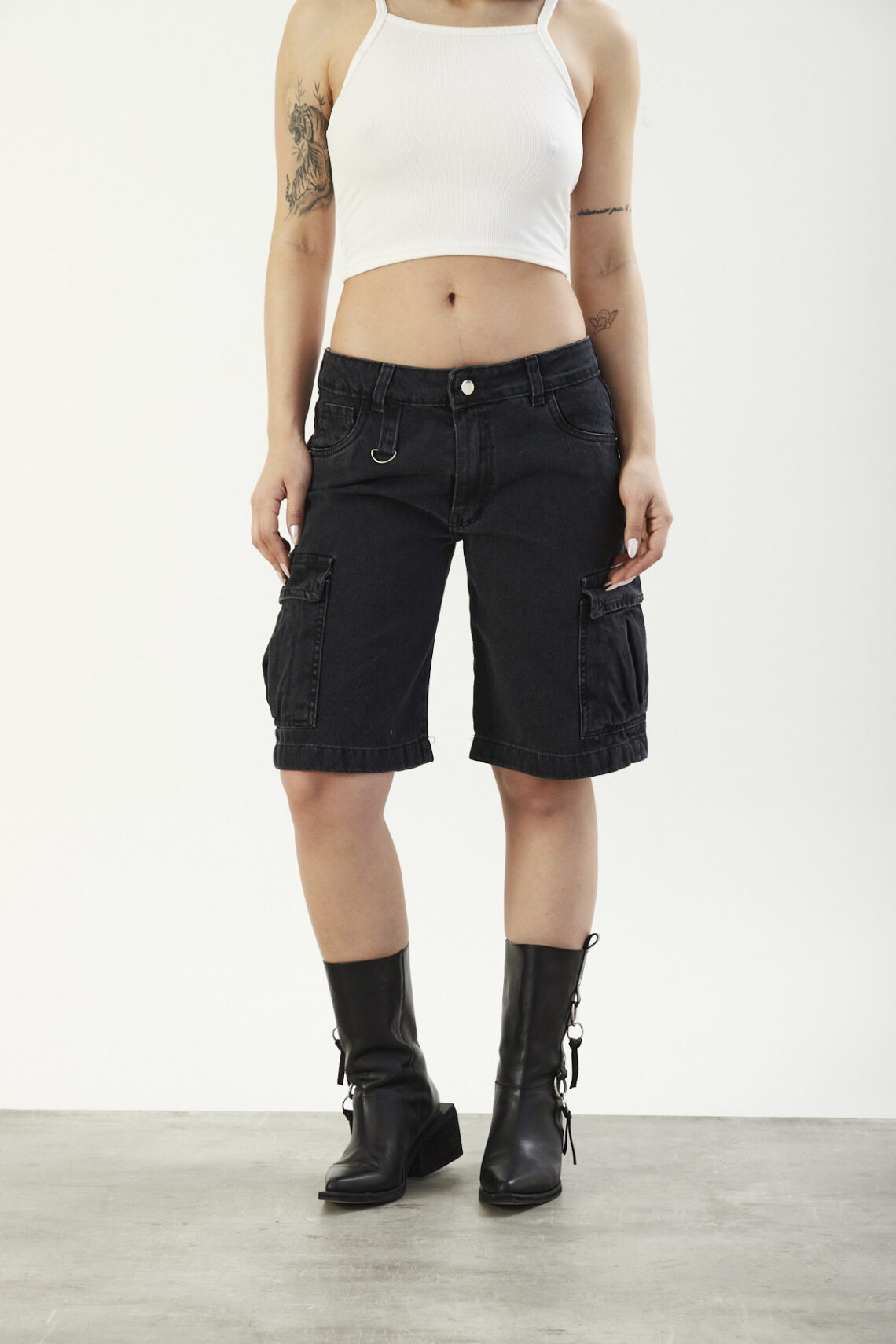 Jork Cargo Negro Gastado C/Argoya Tiro Medio – MILO – BWhite